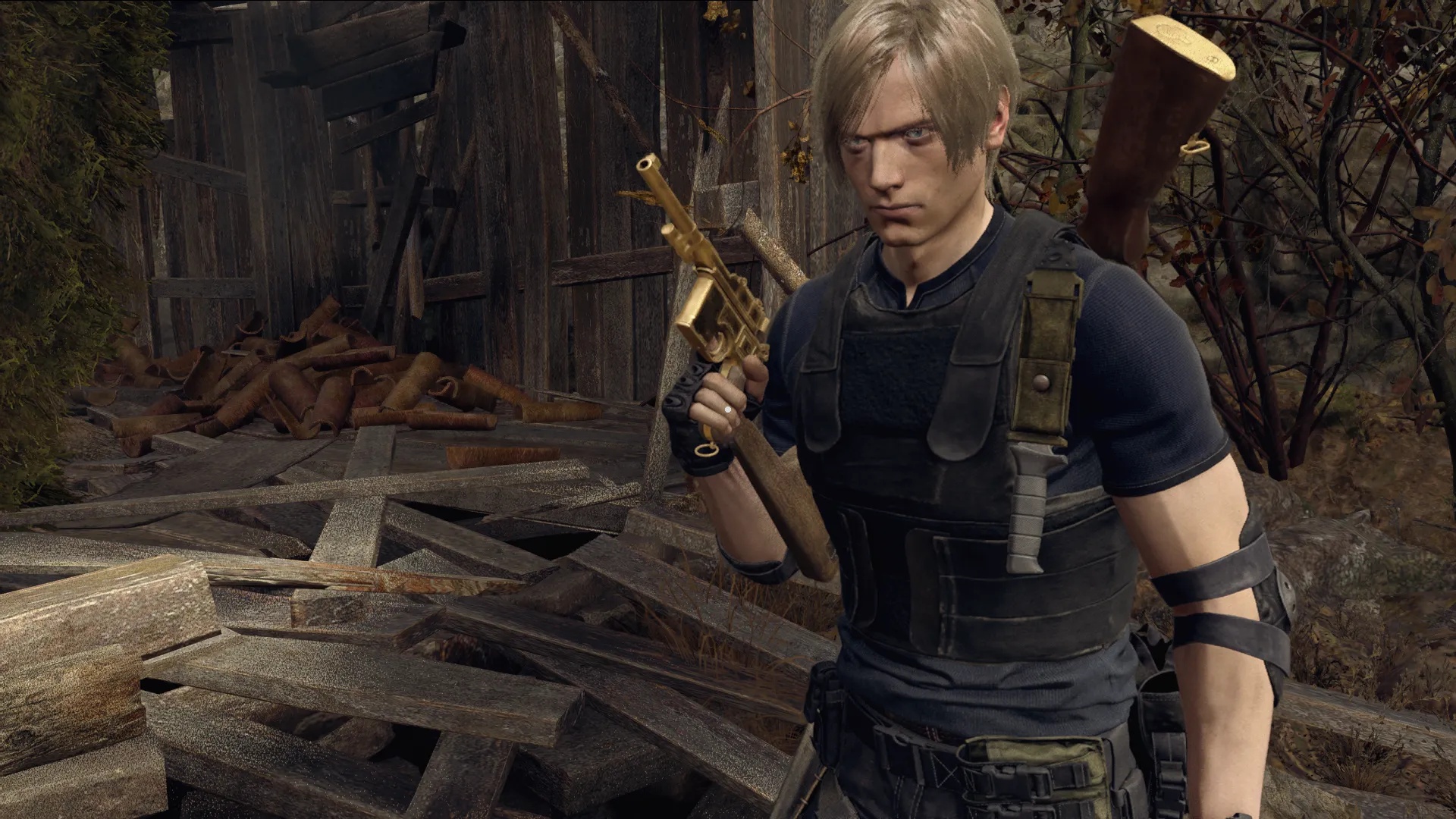 Golden Red9 and SR M1903 - Resident Evil 4 Remake Mods