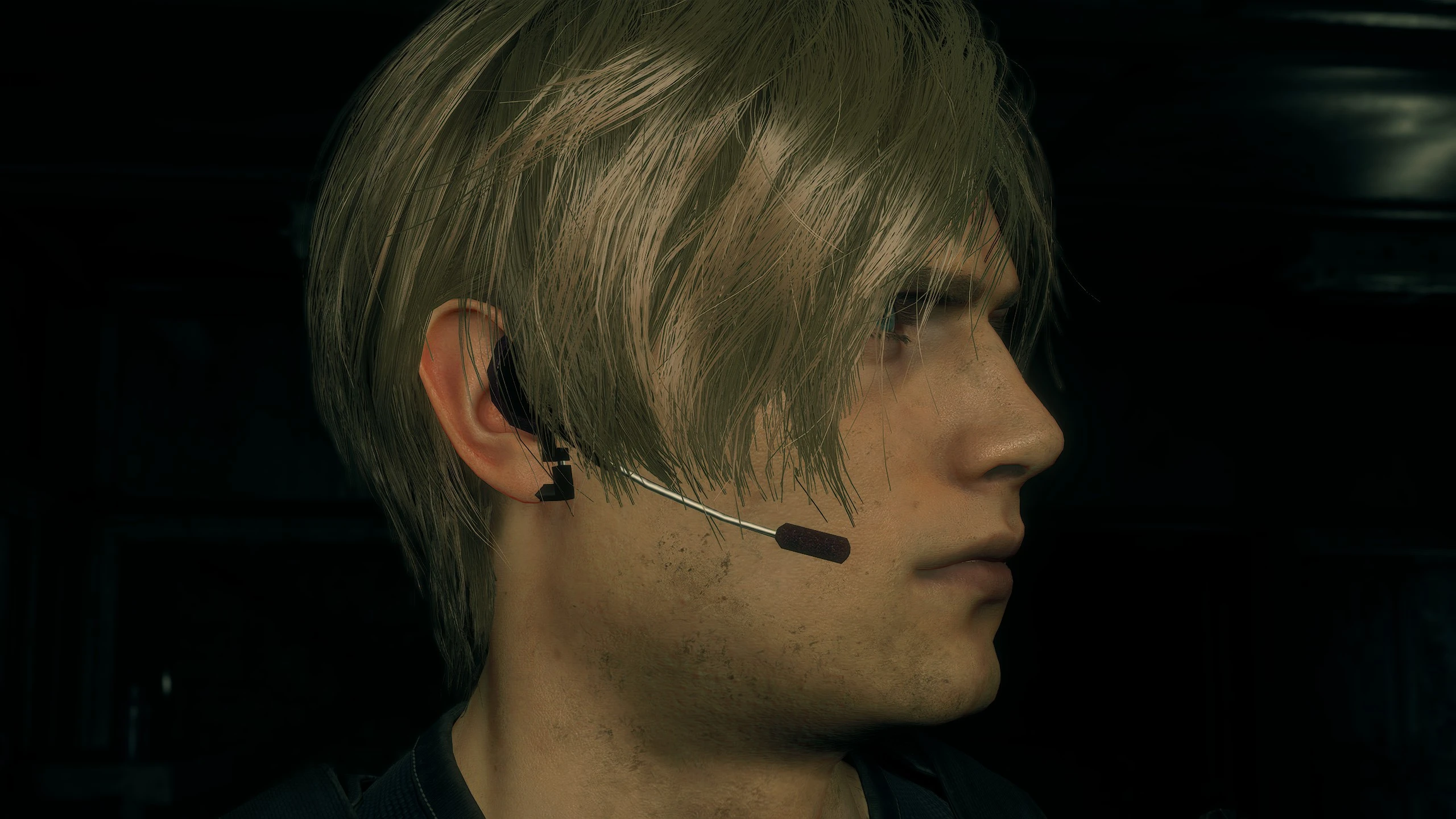 Single Ear Headset - Accessory - Resident Evil 4 Remake Mods